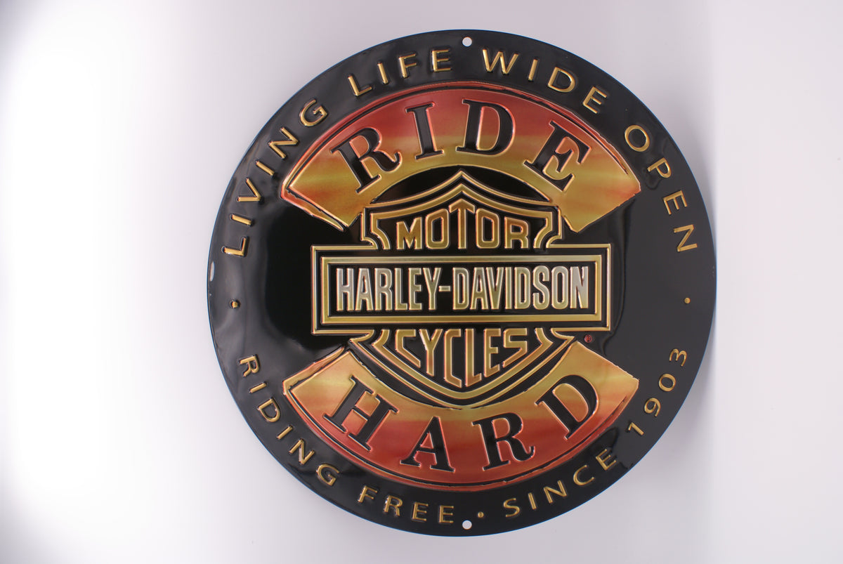 Metal Sign | Harley-Davidson Ride Hard – Dreamcycle Motorcycle Museum